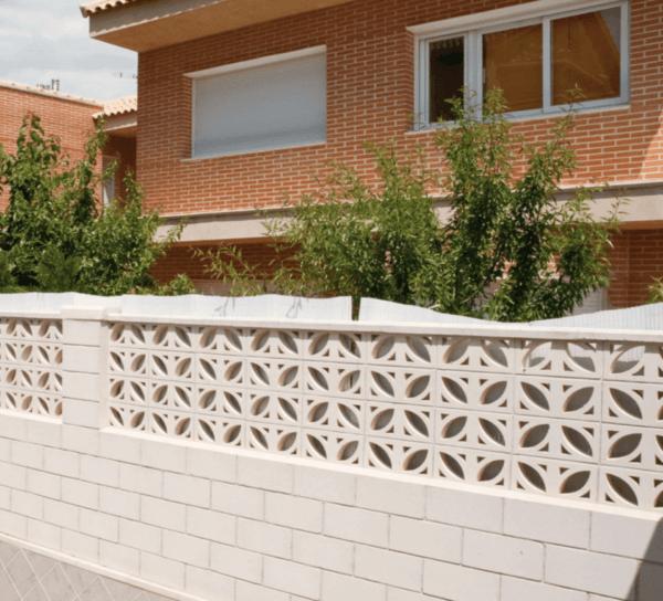 Parapet Walls: 7 Essential Features for Building Design